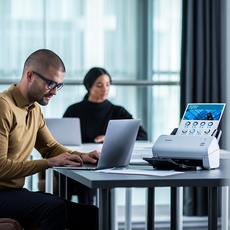 ADS-3100 Desktop Document Scanner | Brother Gulf, Middle East & Africa